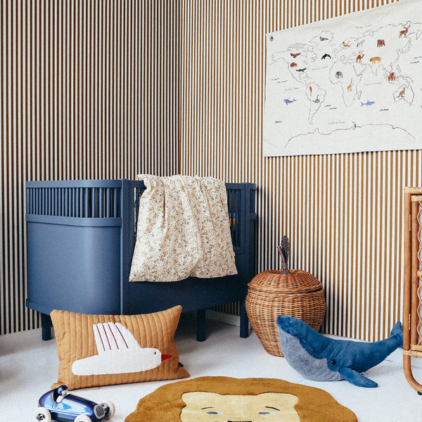 Sebra seng, baby og Jr. - Forest lake blue - Lirum Larum Leg